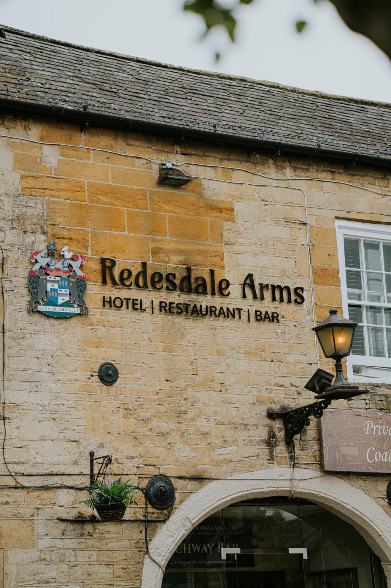 HOTEL REDESDALE ARMS | ⋆⋆⋆ | MORETON-IN-MARSH, UNITED KINGDOM | SEASON ...