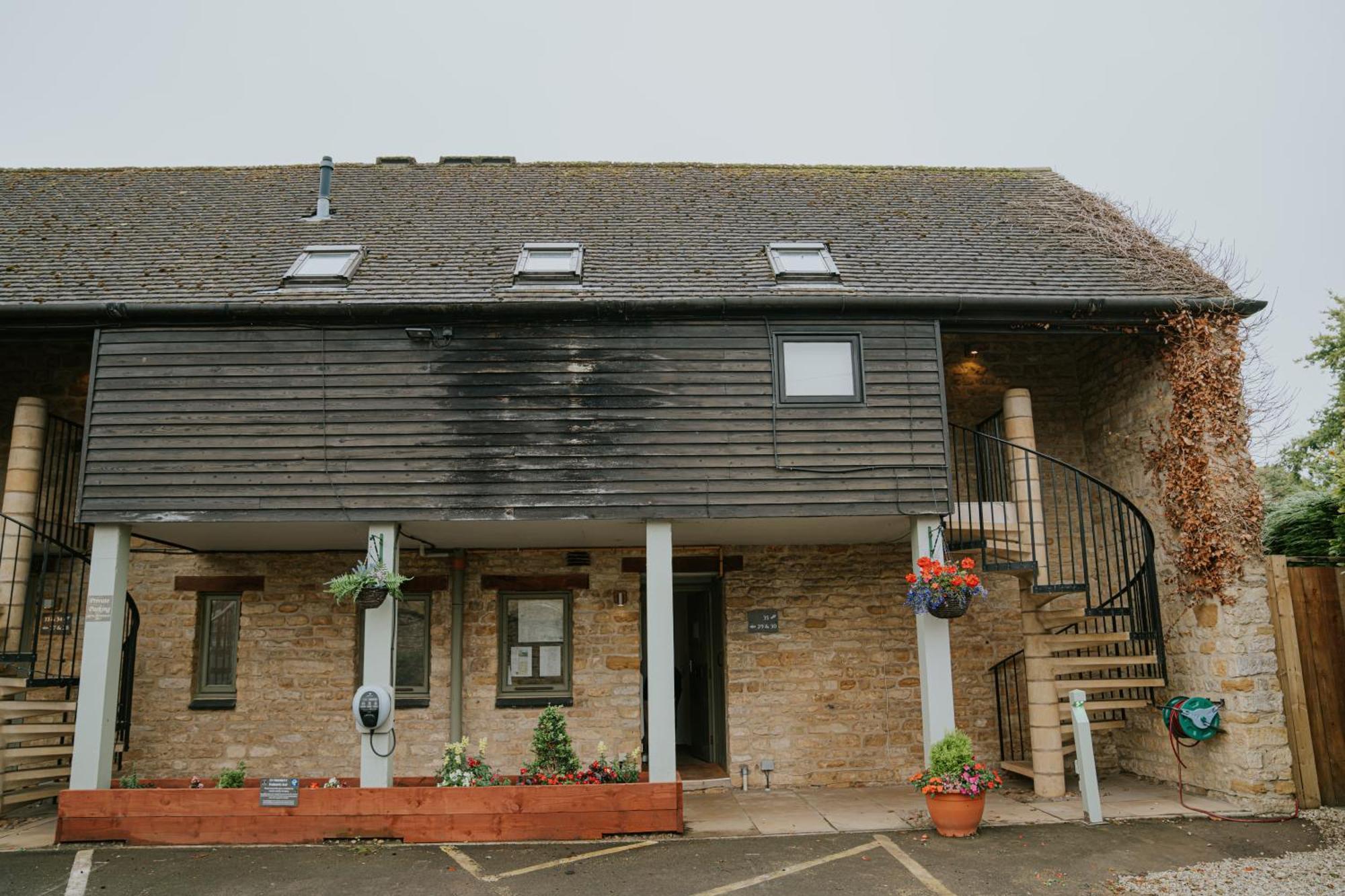 HOTEL REDESDALE ARMS | ⋆⋆⋆ | MORETON-IN-MARSH, UNITED KINGDOM | SEASON ...