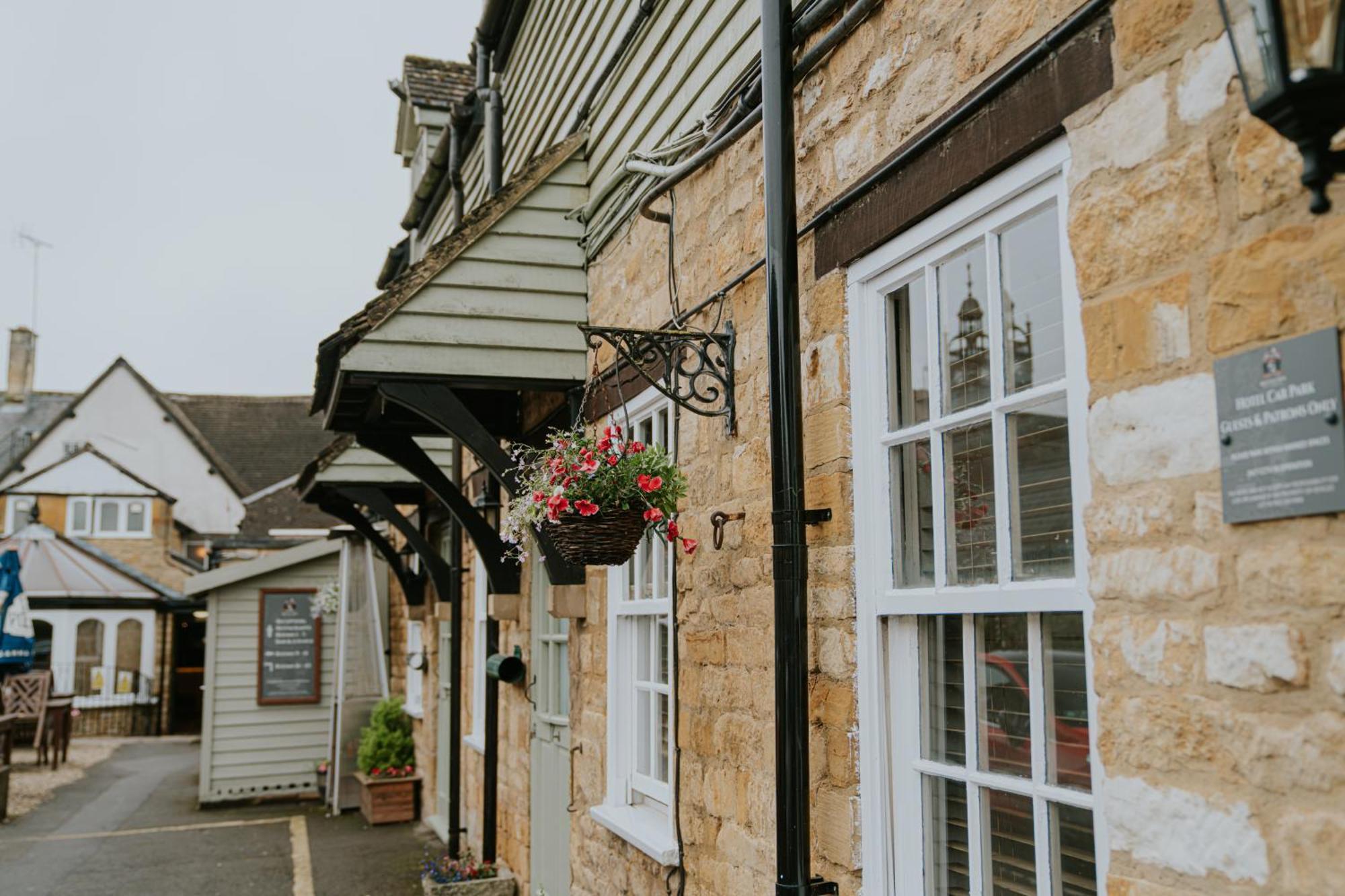 HOTEL REDESDALE ARMS | ⋆⋆⋆ | MORETON-IN-MARSH, UNITED KINGDOM | SEASON ...